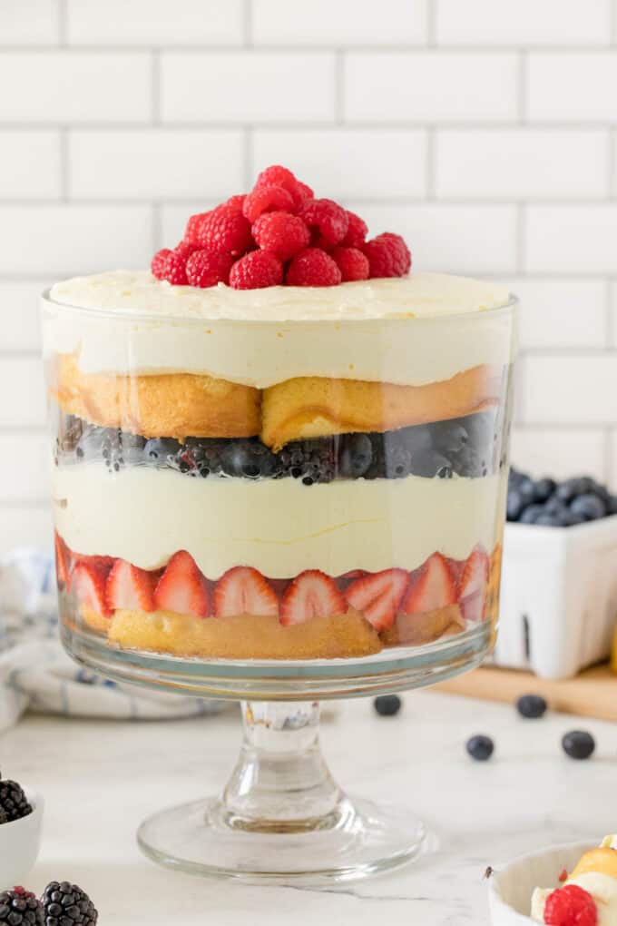 Berry Cheesecake Trifle - Simply Stacie