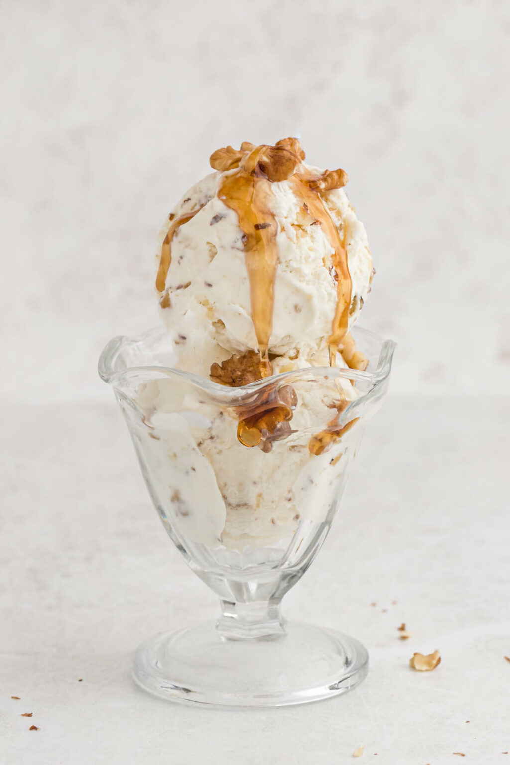 Maple Walnut Ice Cream {No-churn} - Simply Stacie