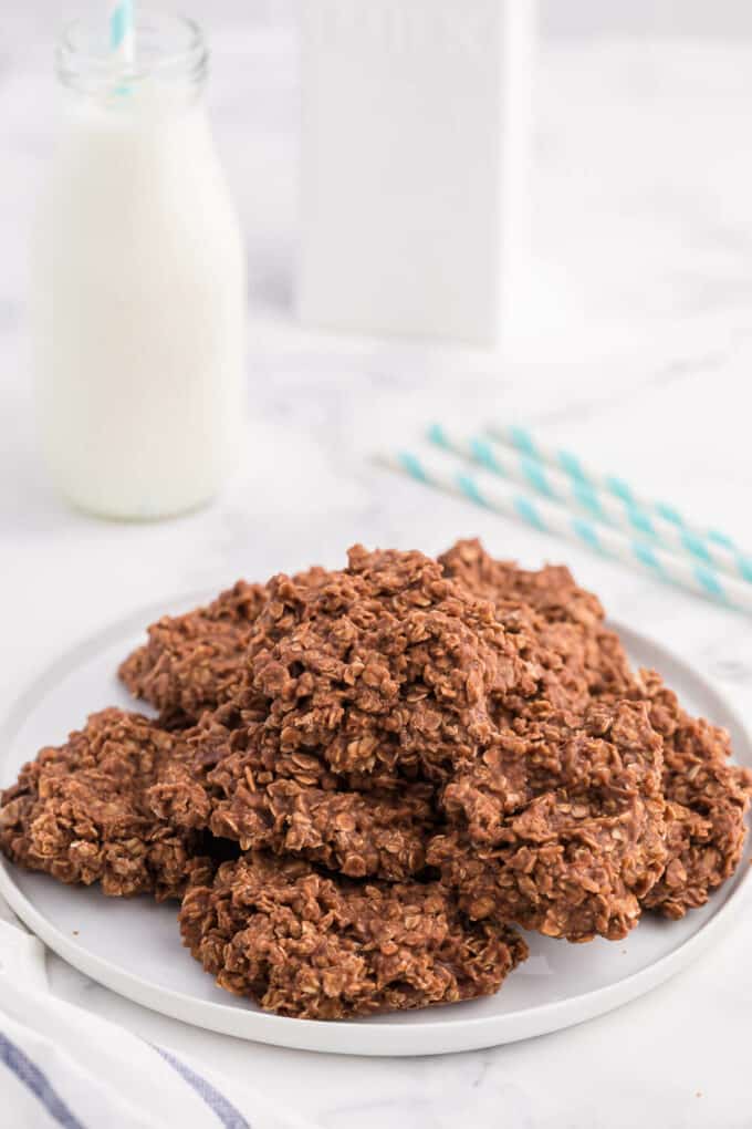 Chocolate and Peanut Butter No-Bake Cookies - Simply Stacie