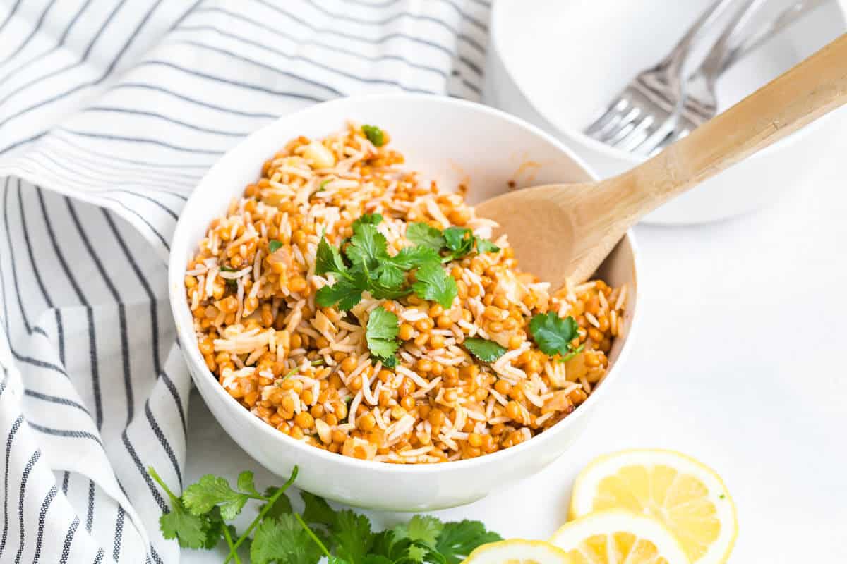 Curried Lentil Rice {Healthy + Delicious} - Simply Stacie