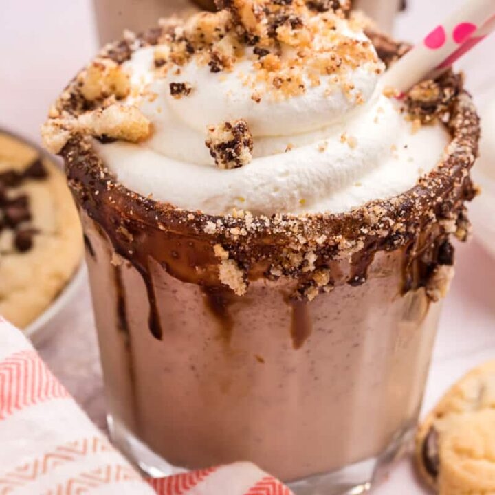 Chocolate Chip Cookie Coffee Milkshake - Simply Stacie