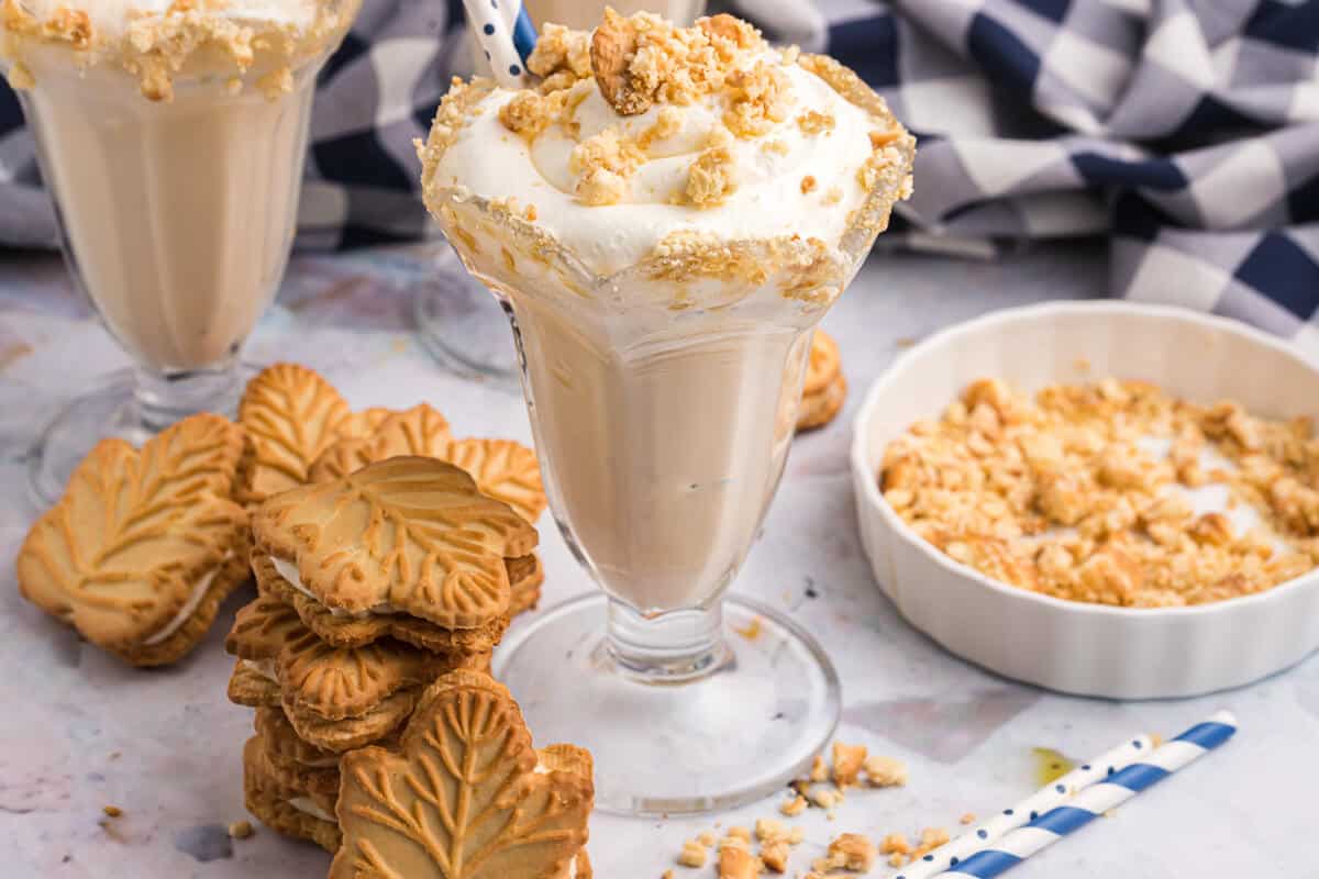 Maple Coffee Milkshake - Simply Stacie