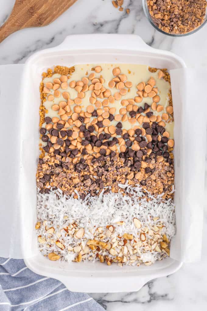 Magic Cookie Bars Recipe {7 Layers} - Simply Stacie