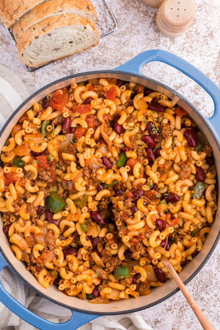 Chili Macaroni Recipe {Easy Comfort Food} - Simply Stacie