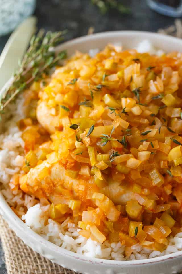 Spanish Chicken Recipe {Easy Weeknight Dinner} - Simply Stacie
