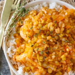 Spanish Chicken Recipe {Easy Weeknight Dinner} - Simply Stacie