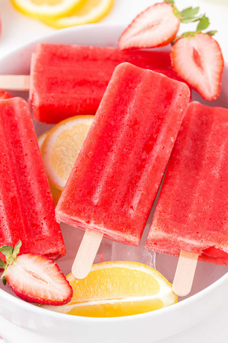 Best Strawberry Lemonade Popsicles - Simply Stacie