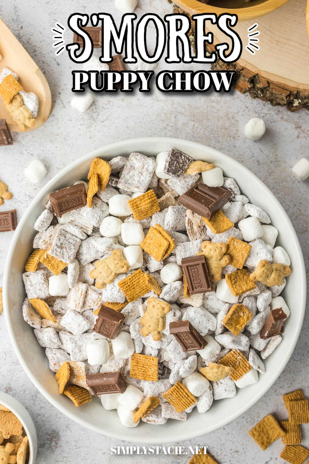 Easy S'mores Puppy Chow {Muddy Buddies} - Simply Stacie