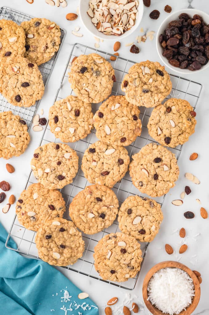 Trail Mix Oatmeal Cookies – Simply Stacie