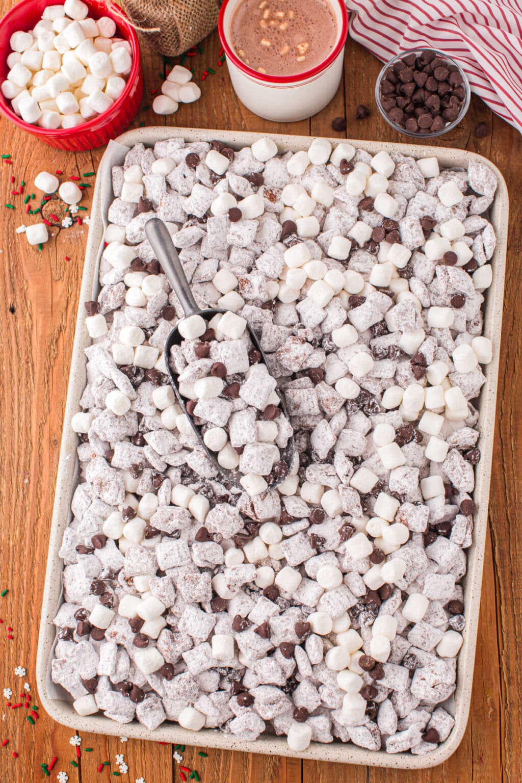 Hot Chocolate Muddy Buddies Recipe {Puppy Chow} - Simply Stacie