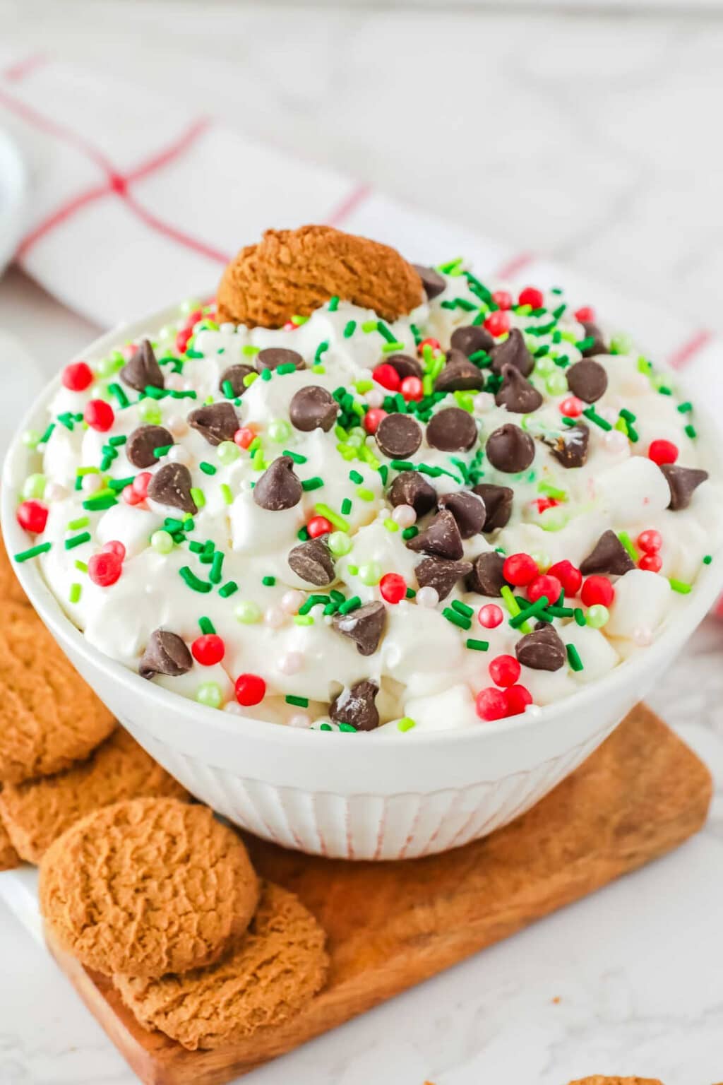 Christmas White Chocolate Elf Fluff Recipe - Simply Stacie