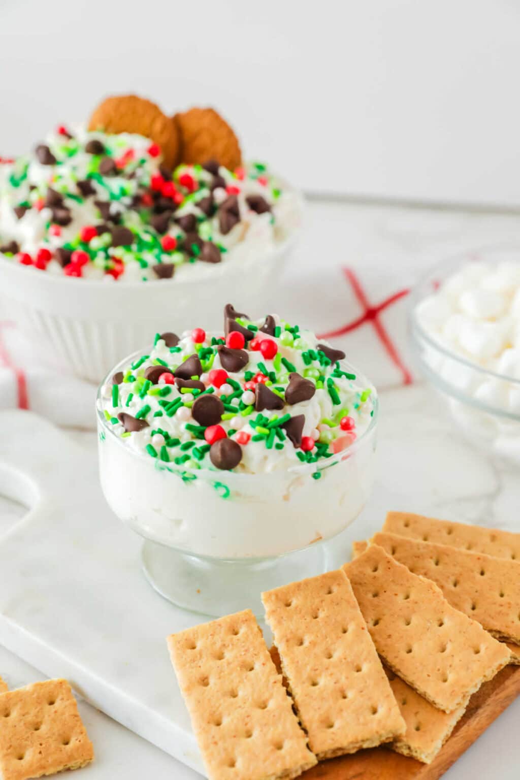 Christmas White Chocolate Elf Fluff Recipe - Simply Stacie